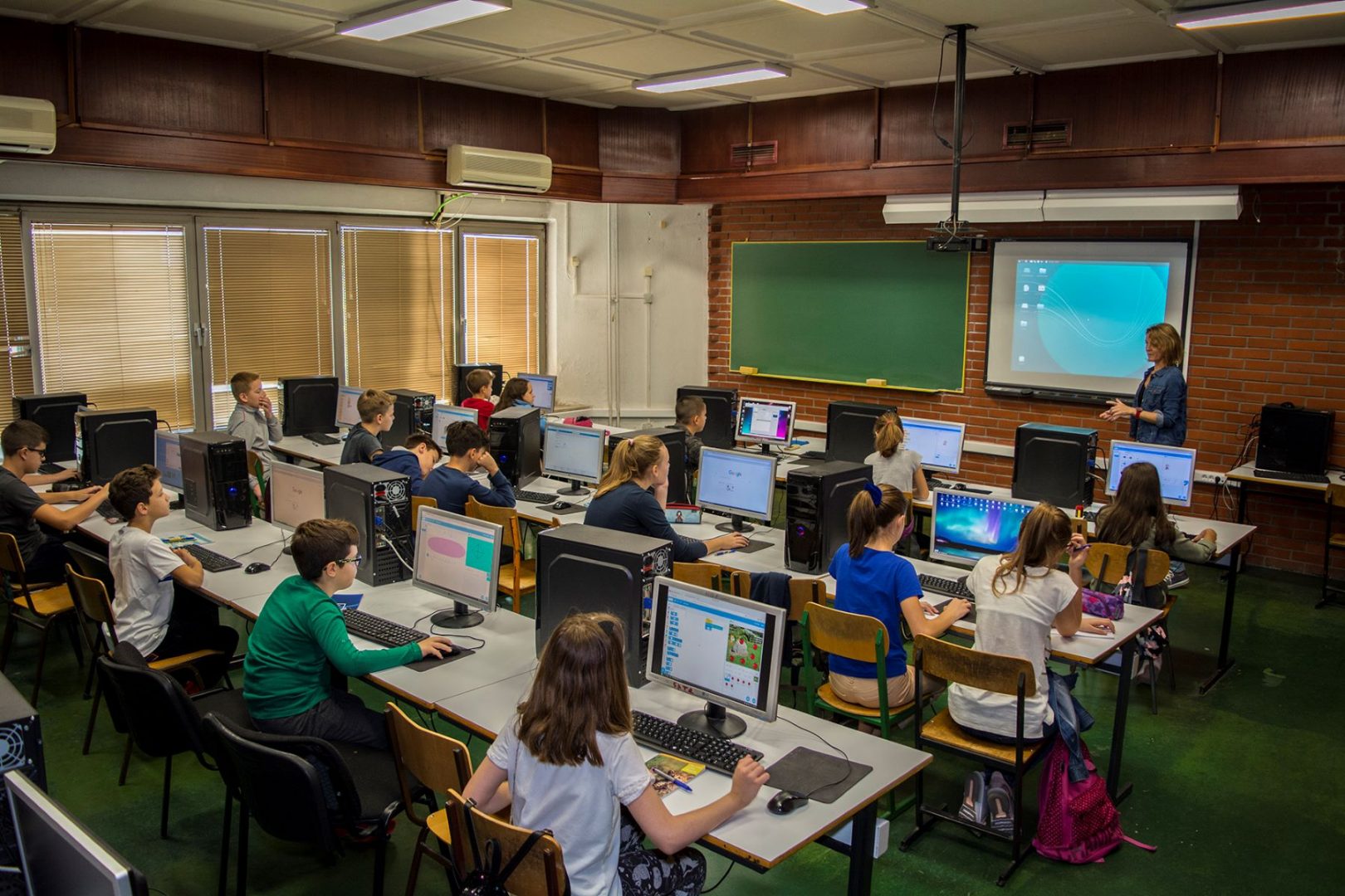 Nova generacija doMEn škole programiranja počela sa radom - Digitalizuj.Me